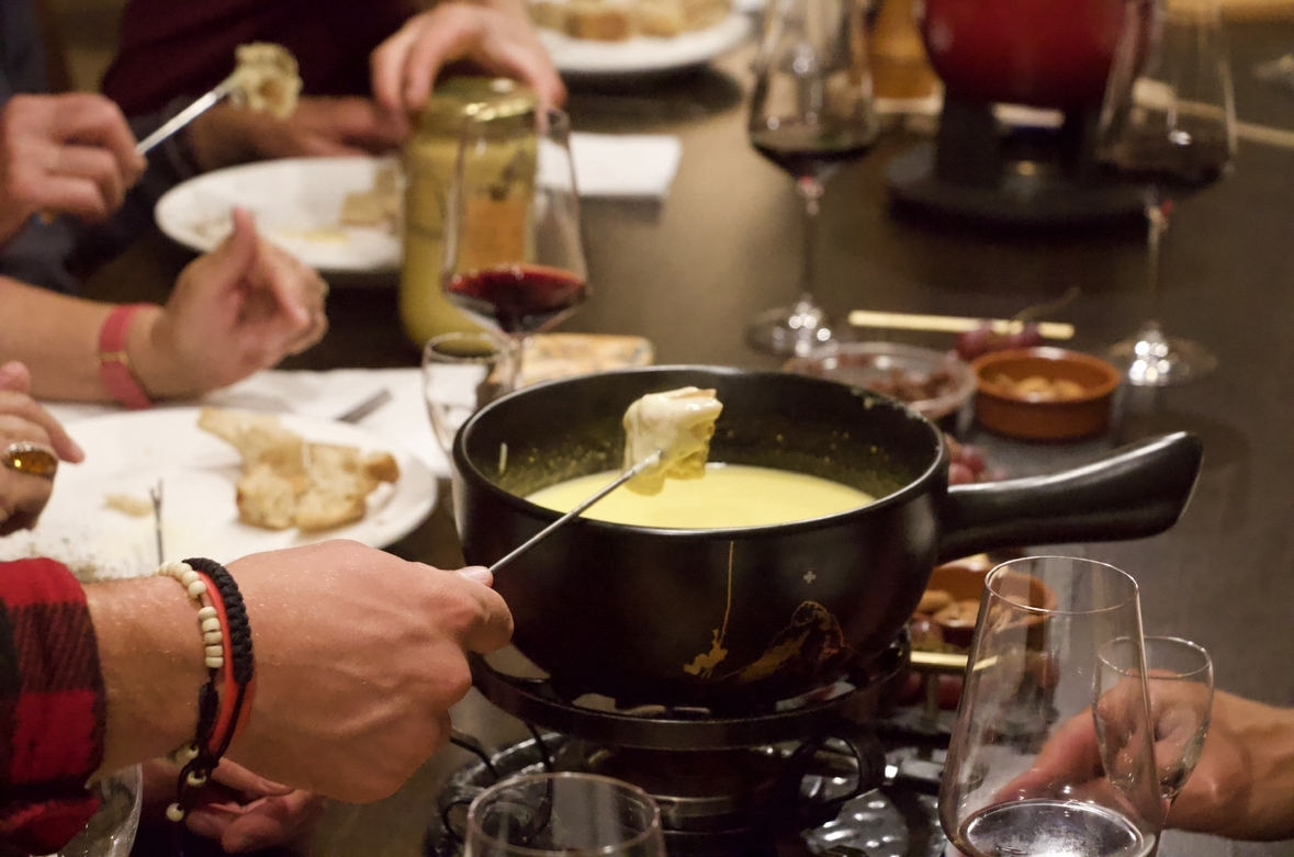 Raclette box and cheese Fondue delivery – French'eese Whistler